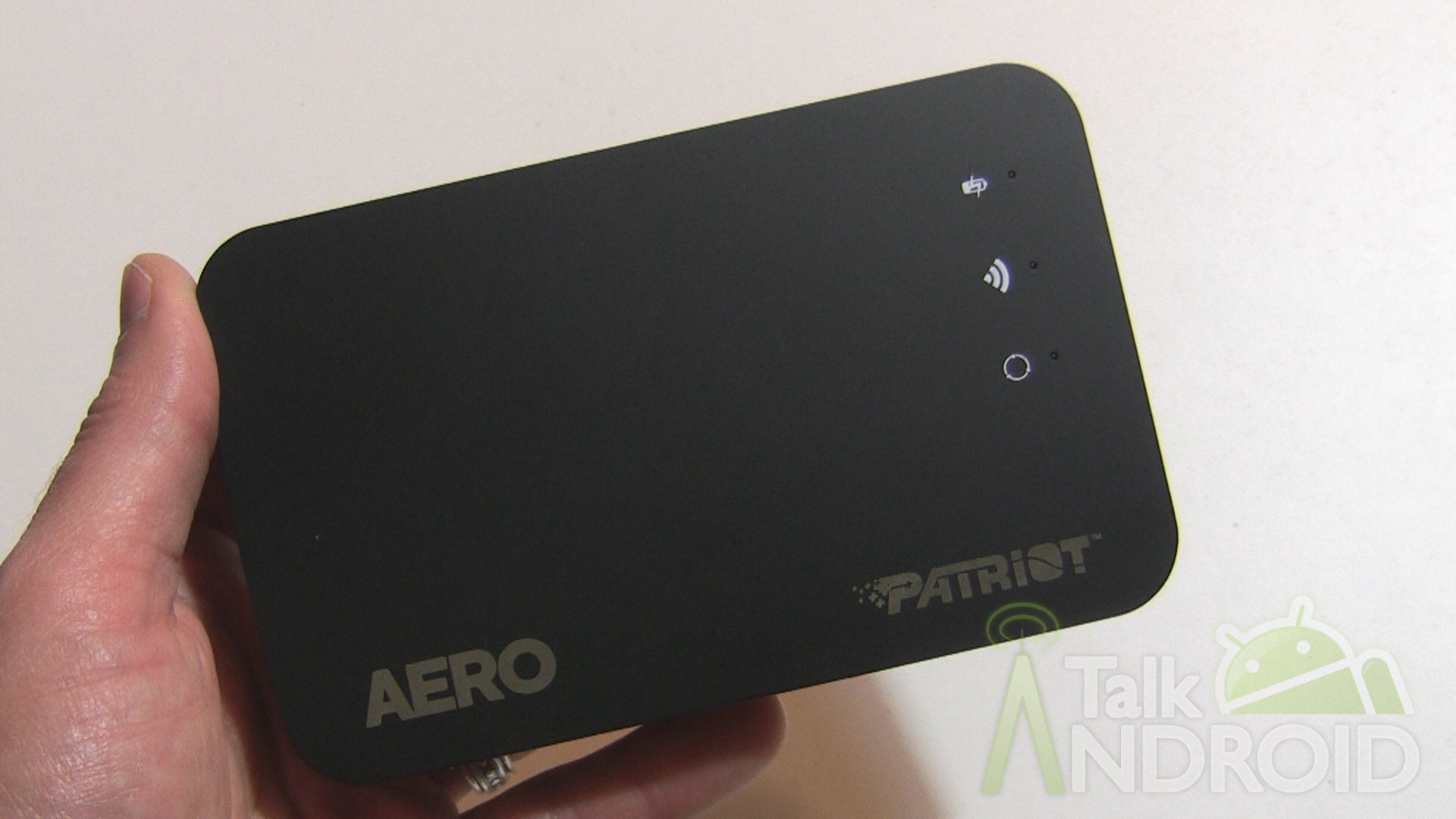 Patriot Aero Wireless Mobile Drive Review: Easily add 1TB of wireless ...