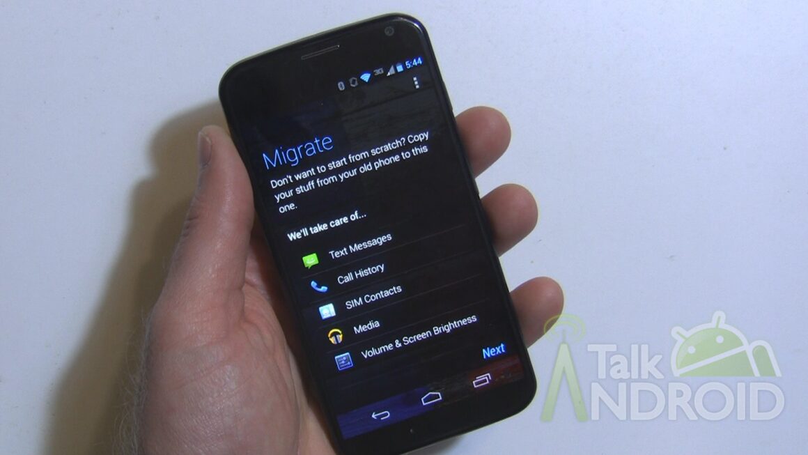 How to transfer stuff from your old phone to your new Moto X using ...