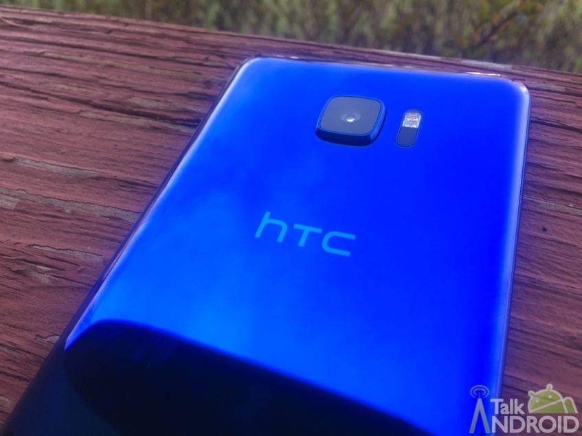Google makes a major investment in HTC in exchange for employees and IP ...