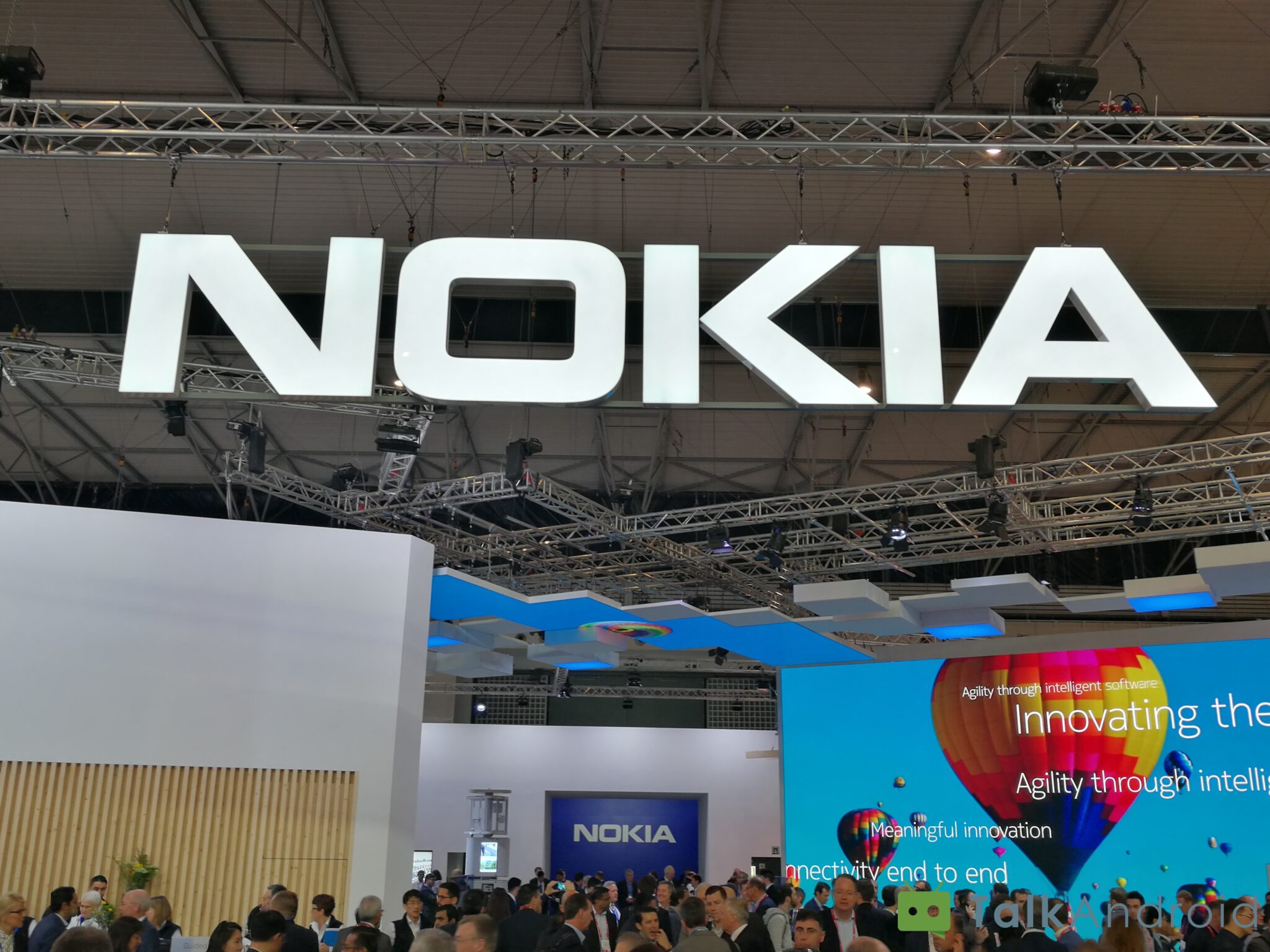 Nokia finally strikes a deal to bring their phones back to carriers in ...
