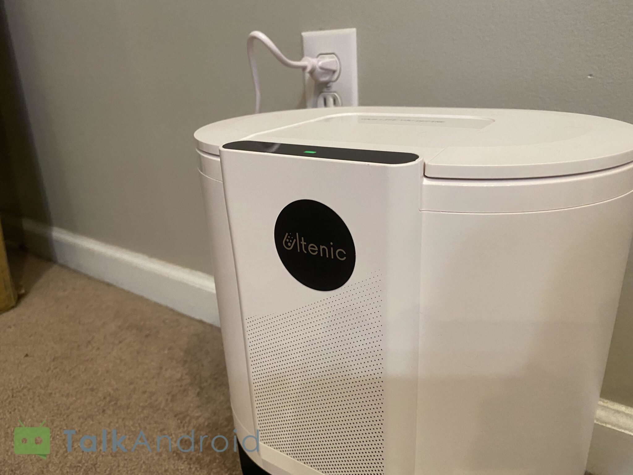 Ultenic T10 robot vacuum review: cool features, tough sell