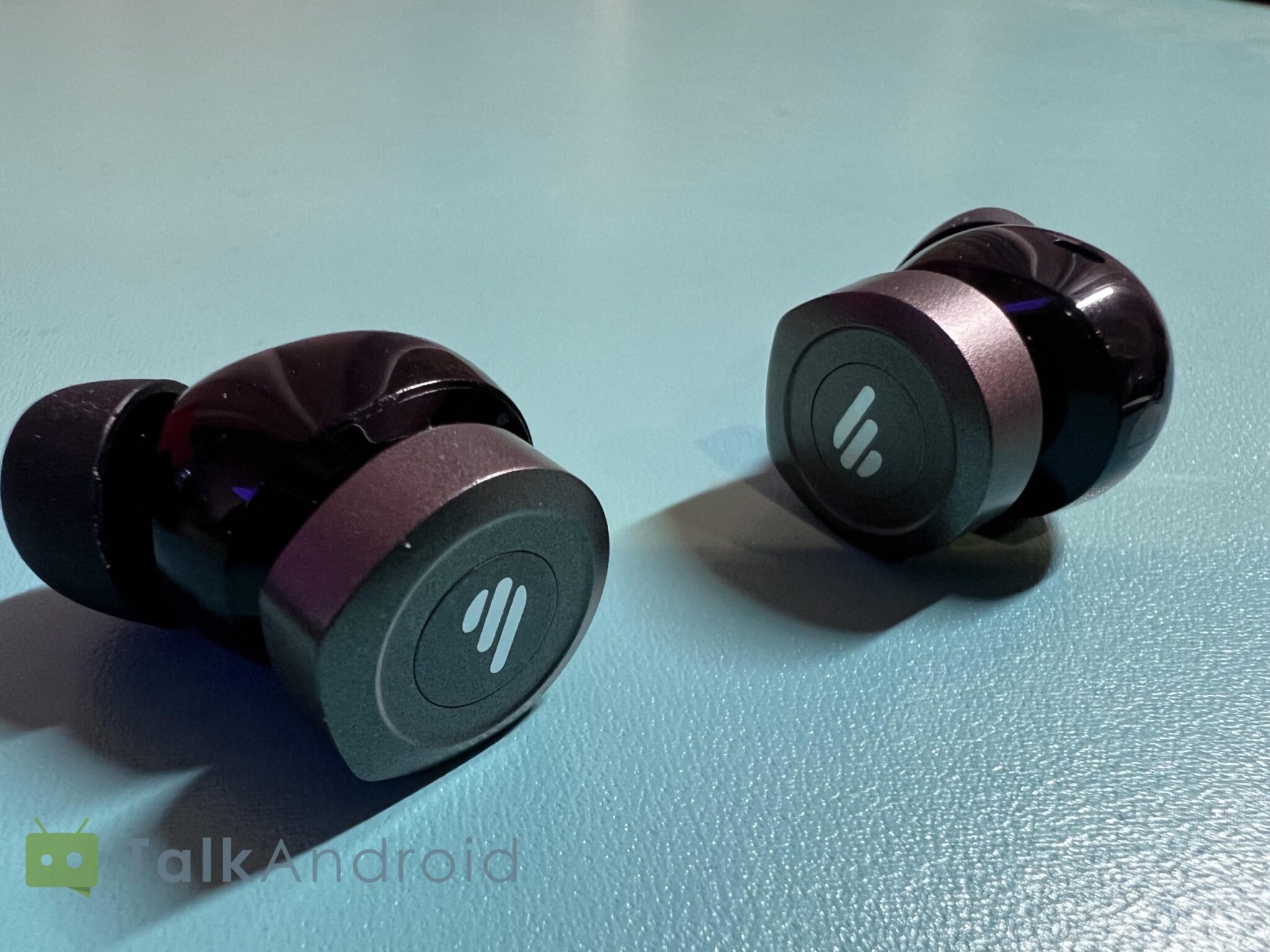 Edifier W240TN review: Sleek, compact, and well-rounded