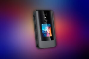 TCL's Latest Flip 4 5G Brings Back Joy Of Pressing Real Buttons - Talk ...