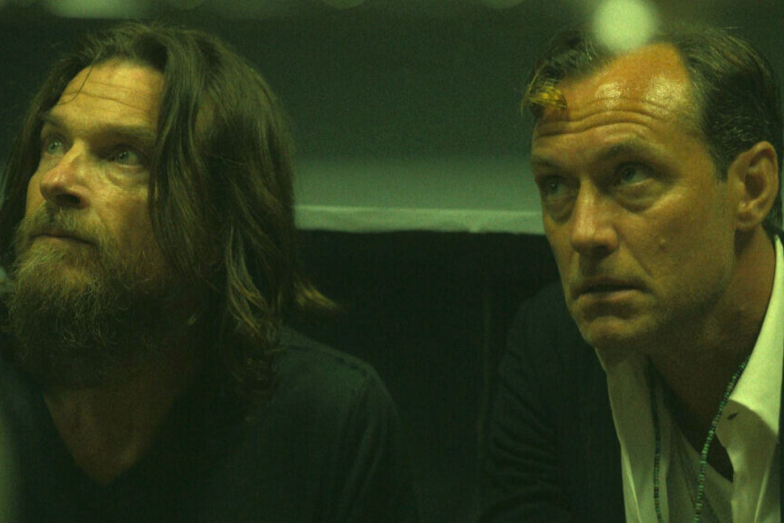 Two brothers, the mafia and chaos: the new Netflix series driving ...